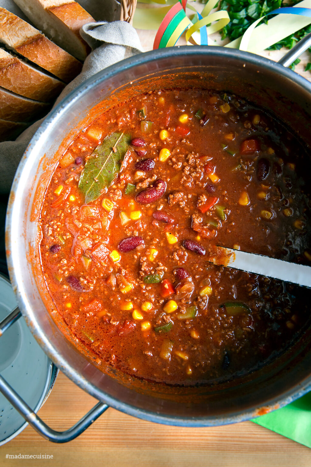 Chili con Carne: Perfekter Party-Eintopf - Madame Cuisine