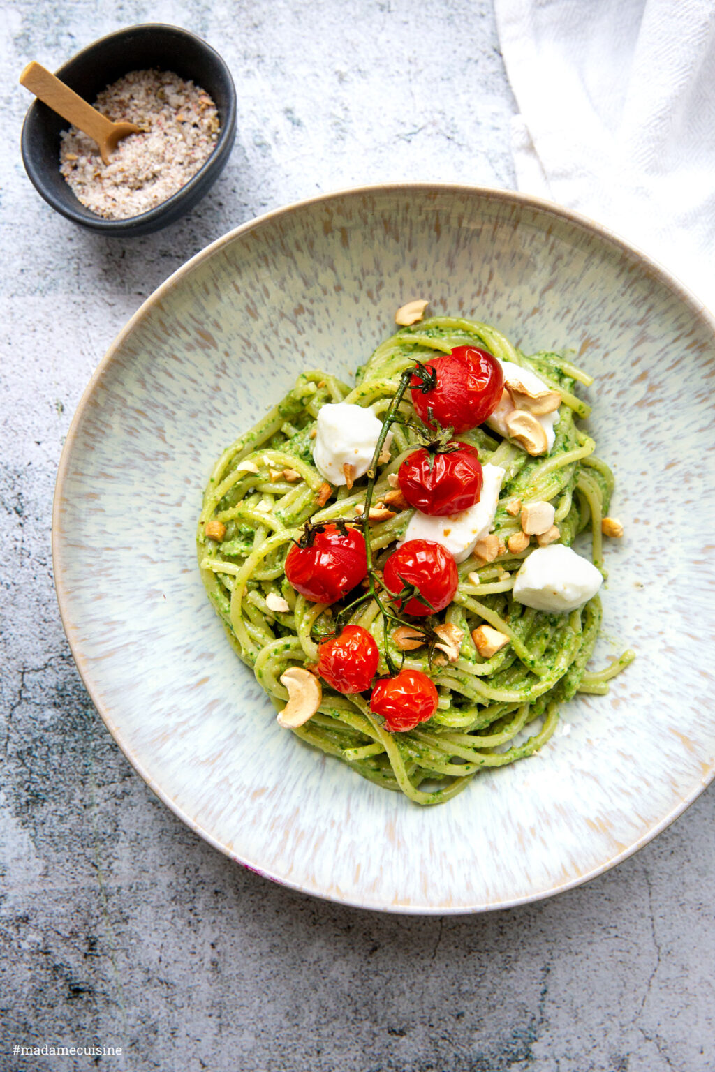 Spaghetti mit Avocado-Pesto - Madame Cuisine