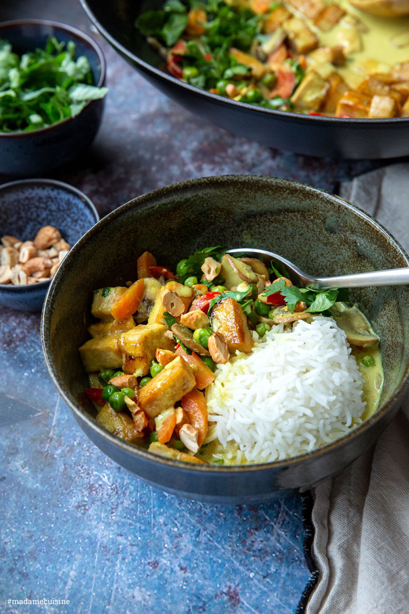 Tofu Curry mit frischem Gemüse - Madame Cuisine