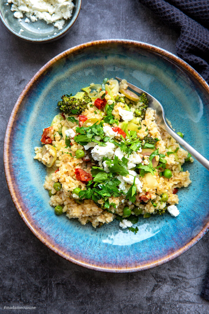 Sommerliche Bulgur-Gemüsepfanne - Madame Cuisine